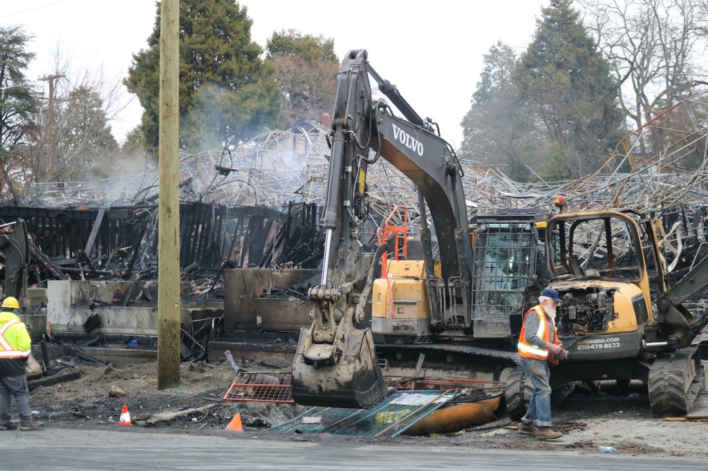 Quadra set to reopen as police probe blaze that rained fire on ...